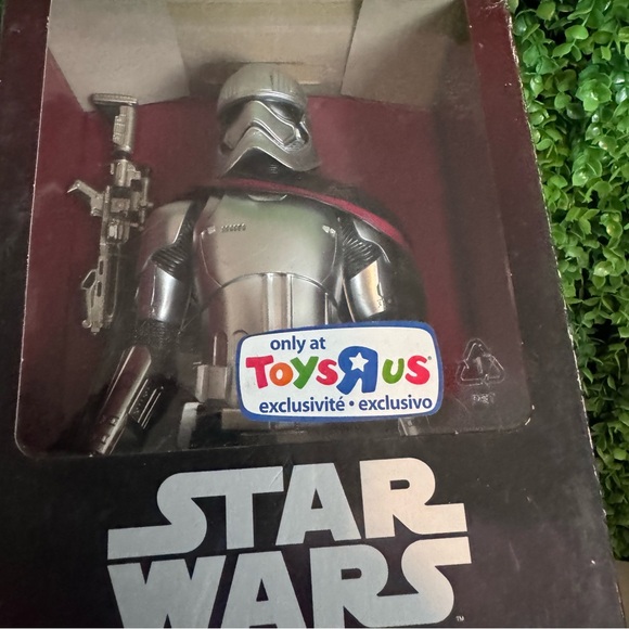 Star Wars | Toys | Star Wars The Force Awakens Captain Phasma 2 Inch ...
